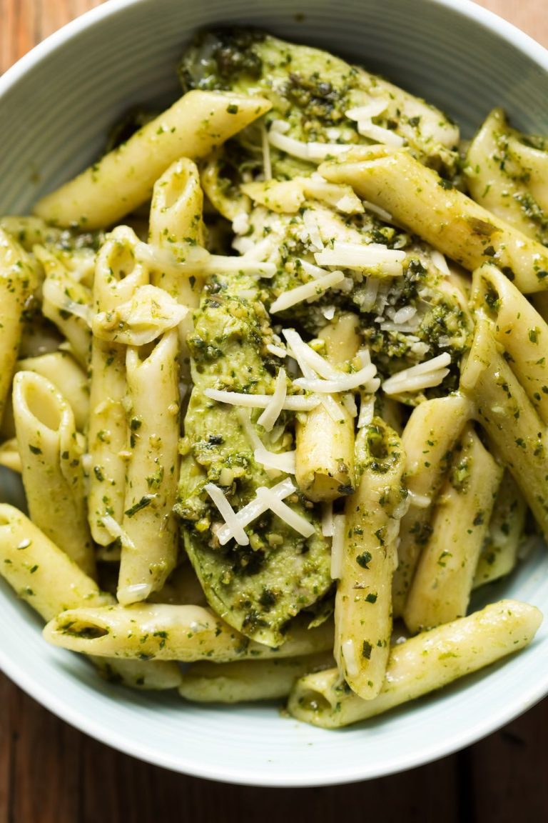 Slow Cooker Chicken Pesto Pasta - Easy Peasy Slow Cook