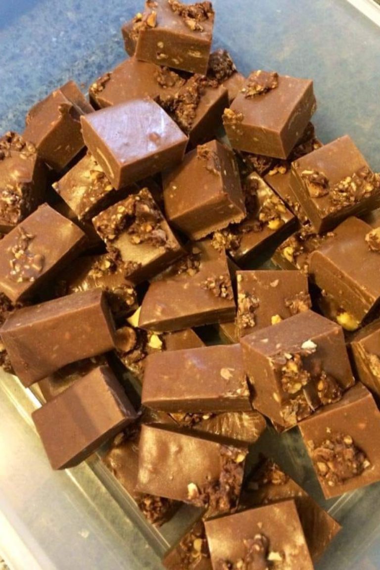 Slow Cooker Ferrero Rocher Fudge