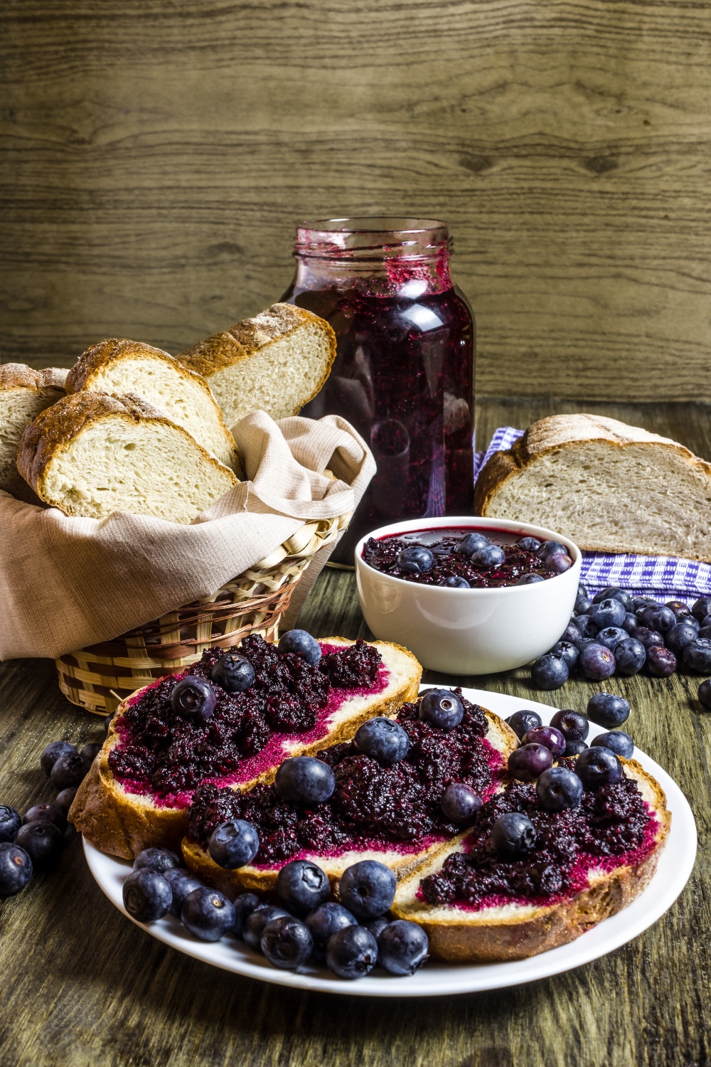 Slow Cooker Blueberry Jam - Easy Peasy Slow Cook