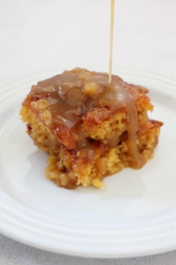 Slow Cooker Butterscotch Self Saucing Pudding - Easy Peasy Slow Cook