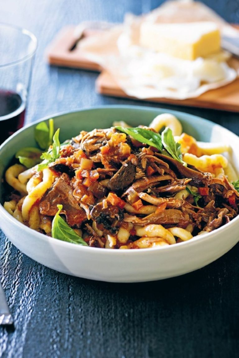 Slow Cooker Duck Ragu - Easy Peasy Slow Cook