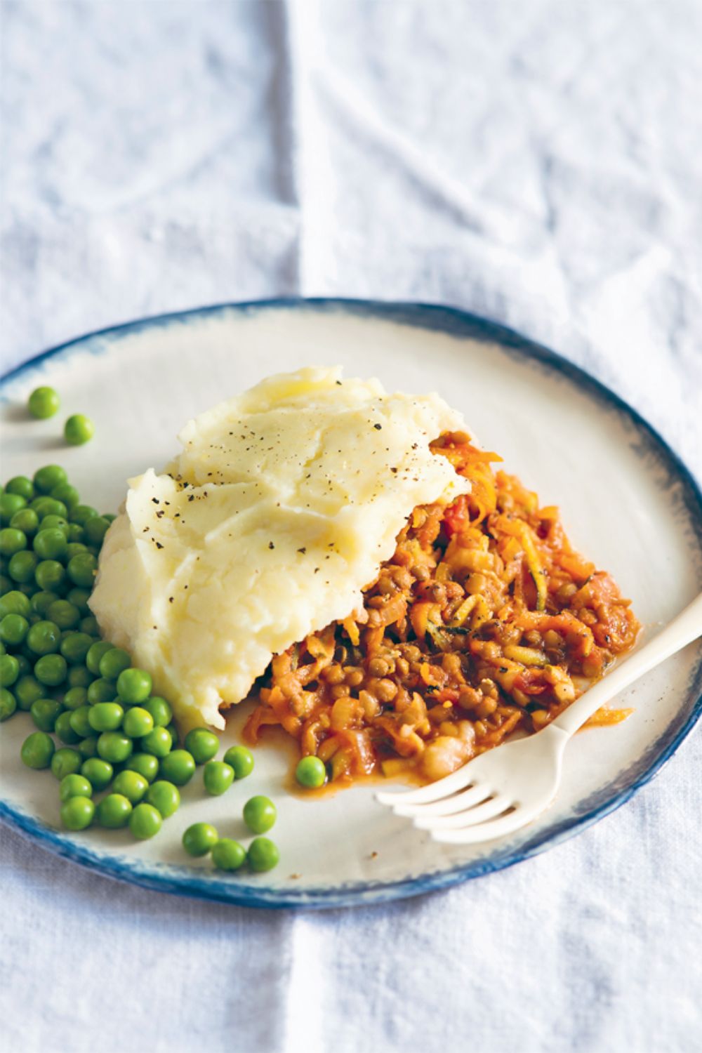 Slow Cooker Lentil And Vegetable ‘Cottage Pie’ - Easy Peasy Slow Cook